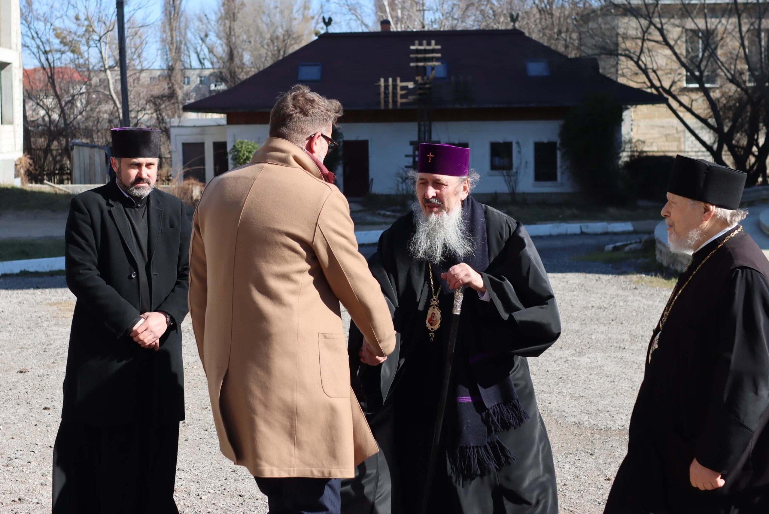 Mitropolitul Basarabiei și Ambasadorul României la Chișinău au vizitat ... Mitropolitul Basarabiei și Ambasadorul României la Chișinău au vizitat ...